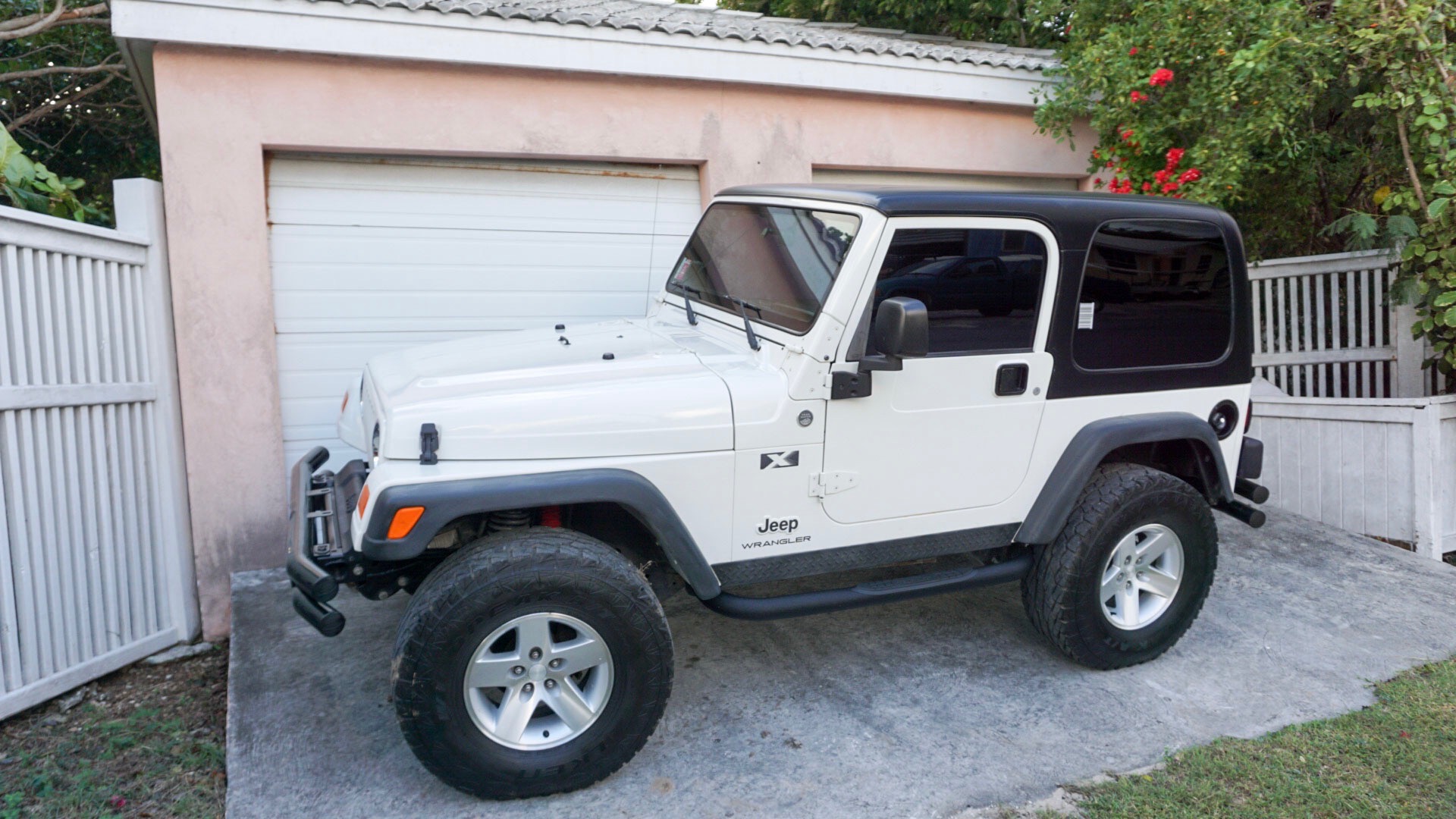 Top 10 Reasons to Love Briland (Harbour Island) – ALPHA 1 ON THE RUN